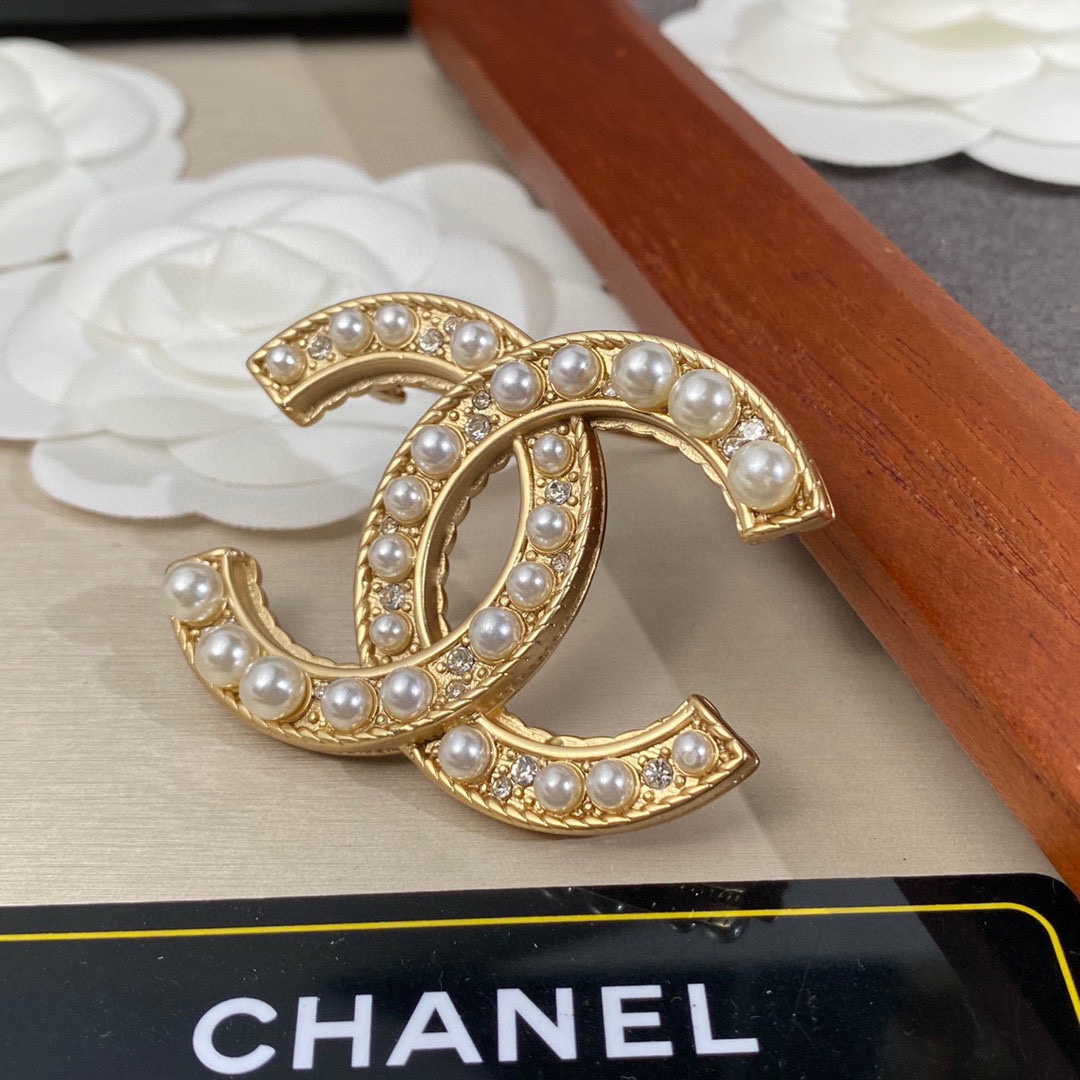 Chanel Brooch - Vipfasbags