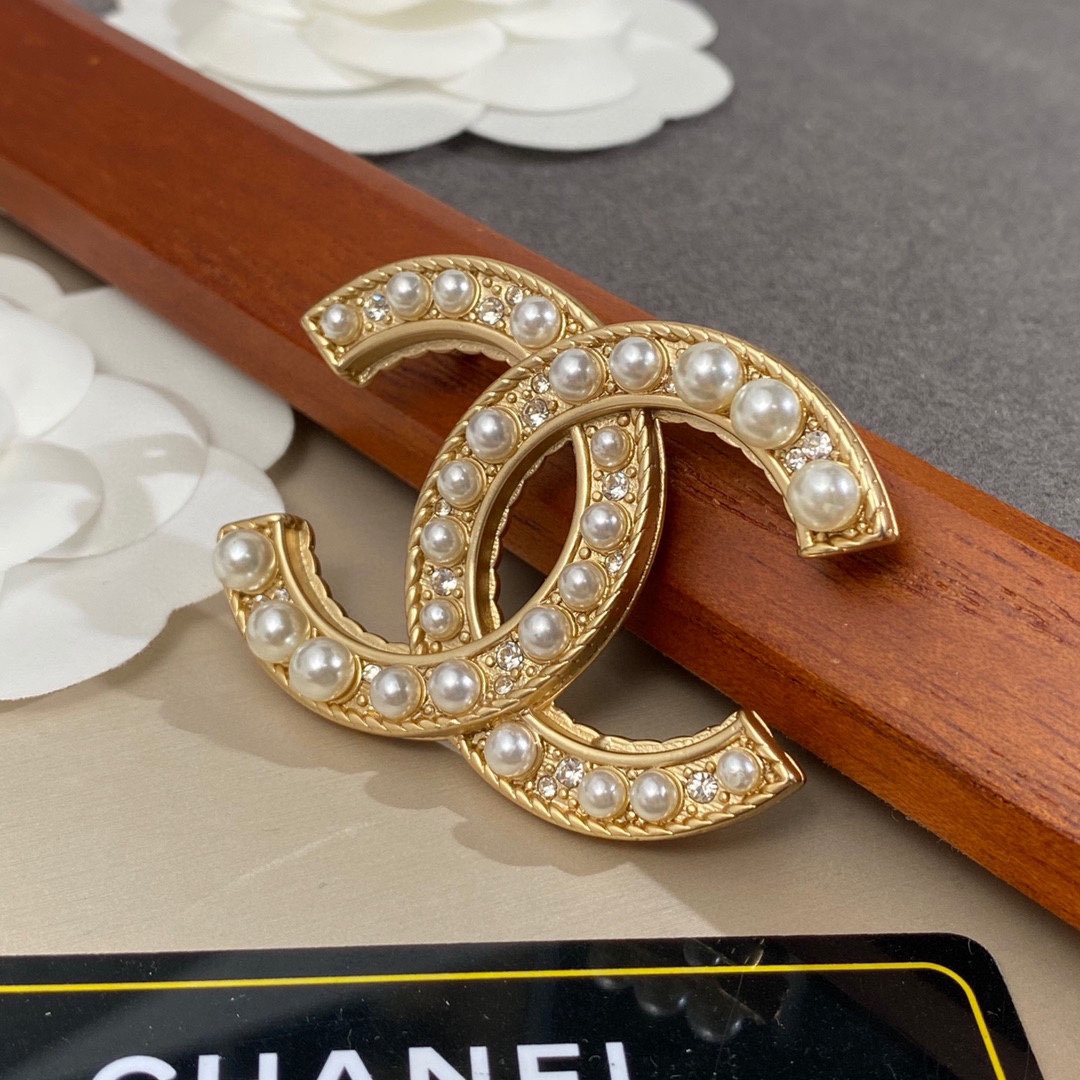 Chanel Brooch - Vipfasbags