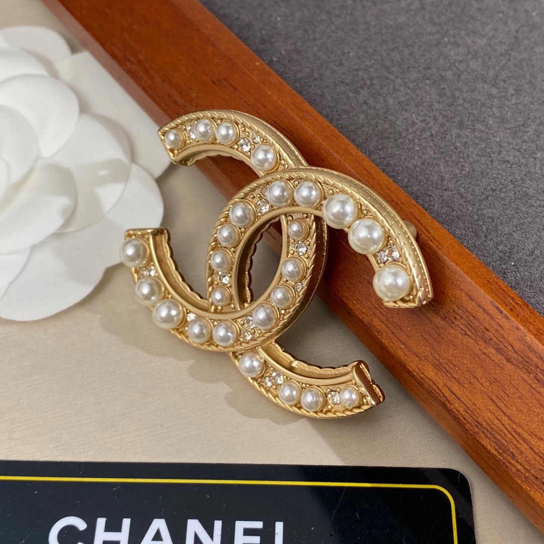 Chanel Brooch - Vipfasbags